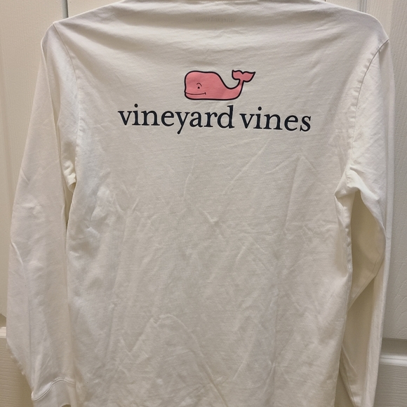 Vineyard Vines | Shirts | Vineyard Vines Logo Graphic Pocket Tee Shirt ...